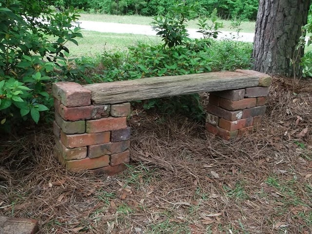 13 Ideas To Brighten Your Garden With Bricks