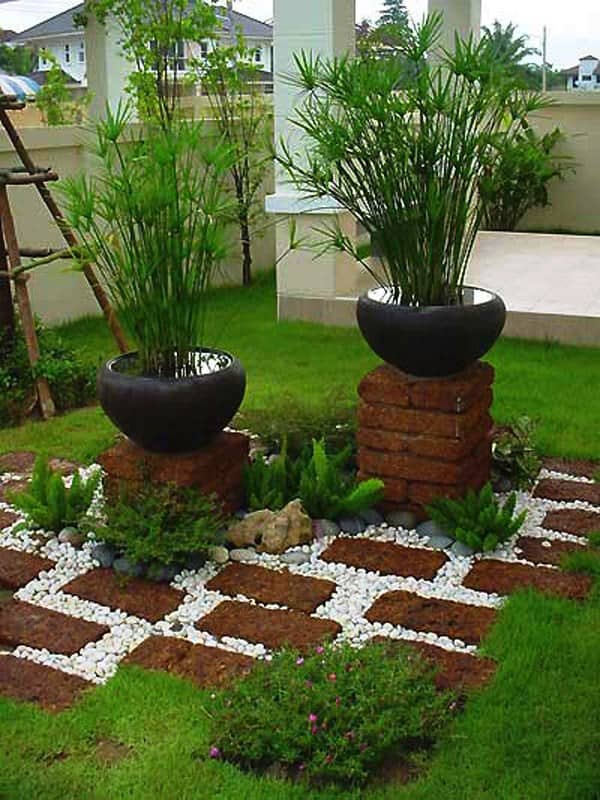 13 Ideas To Brighten Your Garden With Bricks